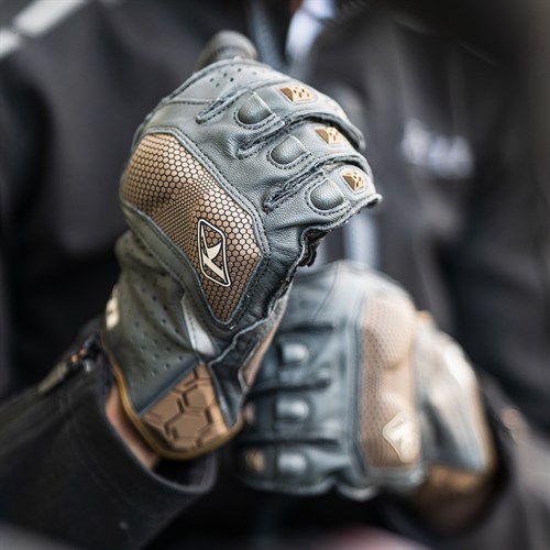 Klim Badlands Aero Pro gloves in peyote / potters clay
