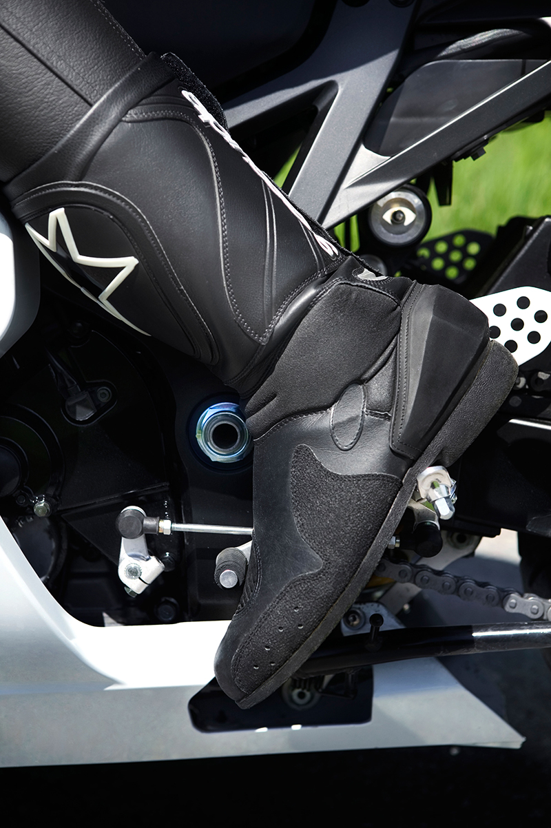 Top 10 short motorcycle boots 2024 | Motolegends